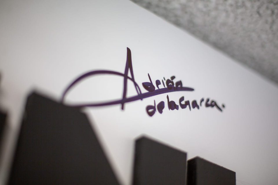 FIRMA ADRIÁN DE LA GARZA POR UN NUEVO LEÓN SIN CORRUPCIÓN - Reporte90