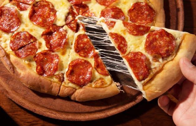 ¿CÓMO SE DICE?, ¿"PITSA", "PICSA" O "PIZZA"? - Reporte90