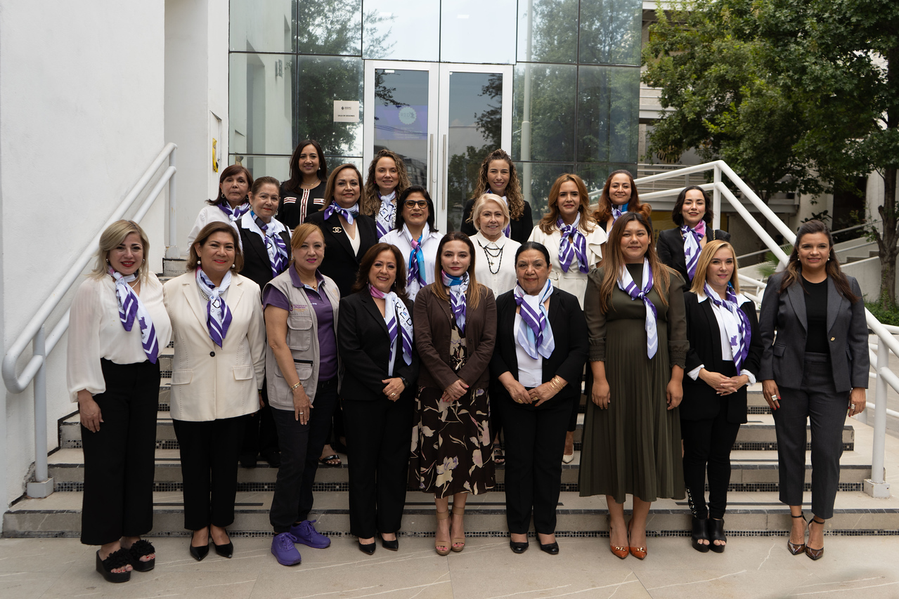 Rinden homenaje a María Elena Chapa con conferencia y mujeres ...